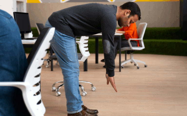 7 Shocking Ways Flat Feet Cause Back Pain! | Raja Hospital